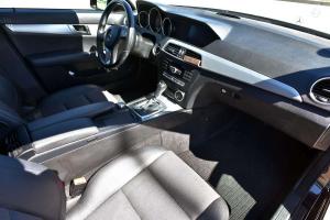 Melns Mercedes-Benz C 250 2012 Šauļi, ar dzinēja tilpumu 2.14 L un nobraukumu 261 tūkst. km par 8500 €, foto 21 vietnē AUTOMOTO.COM.LV