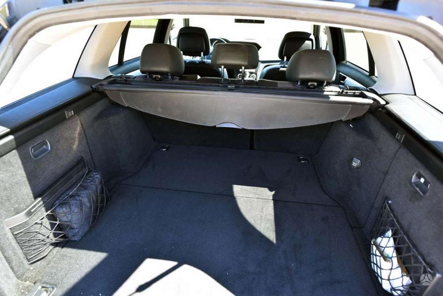 Melns Mercedes-Benz C 250 2012 Šauļi, ar dzinēja tilpumu 2.14 L un nobraukumu 261 tūkst. km par 8500 €, foto 23 vietnē AUTOMOTO.COM.LV