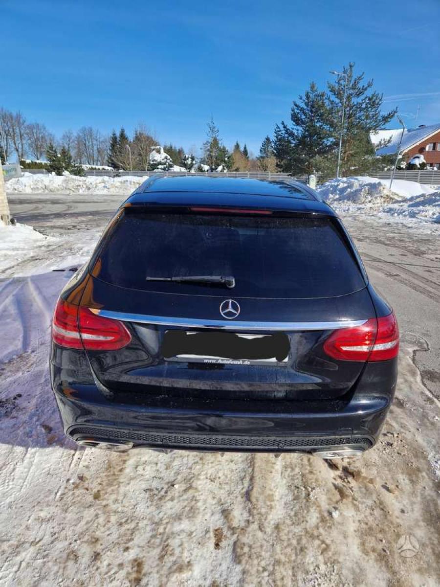 Melns Mercedes-Benz C 250 2015 Rietavas, ar dzinēja tilpumu 2.14 L un nobraukumu 255 tūkst. km par 15555 €, foto 8 vietnē AUTOMOTO.COM.LV