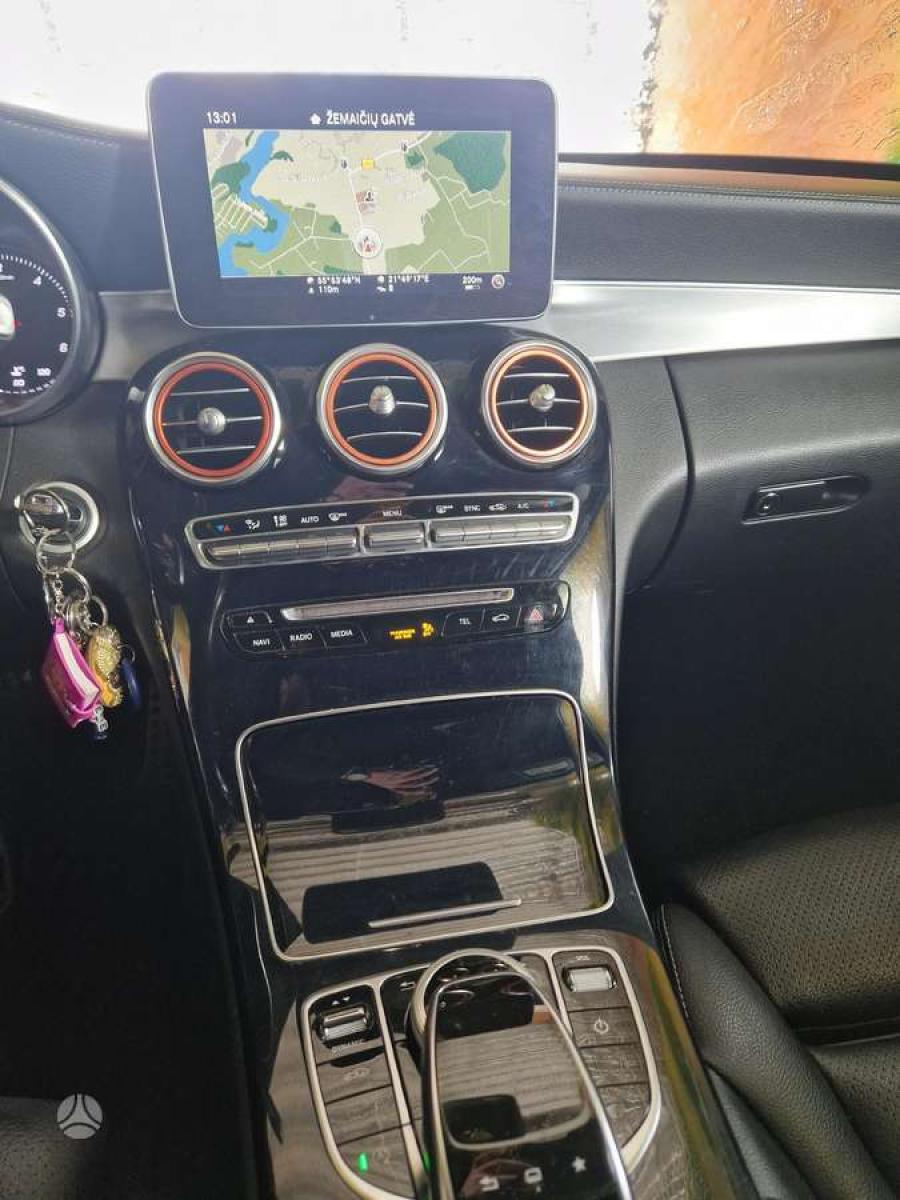 Melns Mercedes-Benz C 250 2015 Rietavas, ar dzinēja tilpumu 2.14 L un nobraukumu 255 tūkst. km par 15555 €, foto 25 vietnē AUTOMOTO.COM.LV
