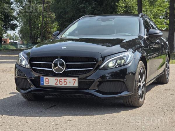 Melns Mercedes-Benz C 250 2015 Rīga, ar dzinēja tilpumu 2.20 L un nobraukumu 0 tūkst. km par 12990 €, foto 1 vietnē AUTOMOTO.COM.LV