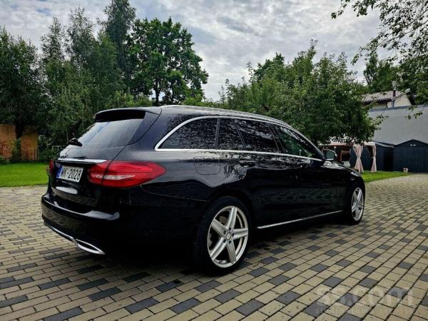 Melns Mercedes-Benz C 250 2015 Rīga, ar dzinēja tilpumu 2.10 L un nobraukumu 337 tūkst. km par 10500 €, foto 5 vietnē AUTOMOTO.COM.LV