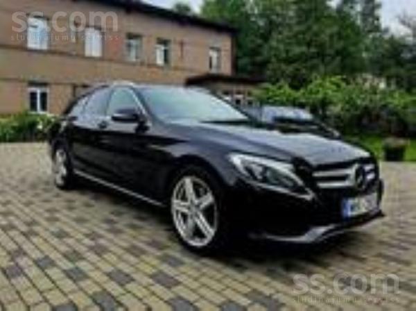 Mercedes-Benz C 250 2015 Rīga vietnē Melns Mercedes-Benz C 250 2015 Rīga, ar dzinēja tilpumu 2.10 L un nobraukumu 340 tūkst. km par 10100 €, foto 4 vietnē AUTOMOTO.COM.LV