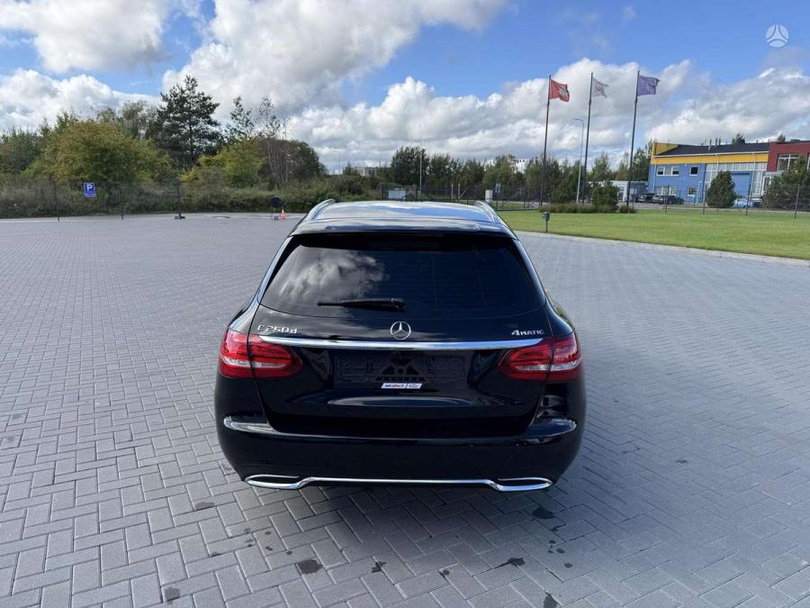 Melns Mercedes-Benz C 250 2015 Telšiai, ar dzinēja tilpumu 2.14 L un nobraukumu 248 tūkst. km par 10300 €, foto 6 vietnē AUTOMOTO.COM.LV