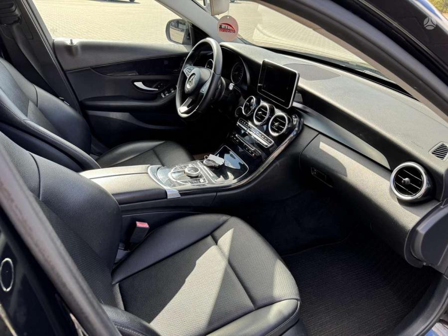 Melns Mercedes-Benz C 250 2015 Telšiai, ar dzinēja tilpumu 2.14 L un nobraukumu 248 tūkst. km par 10300 €, foto 22 vietnē AUTOMOTO.COM.LV