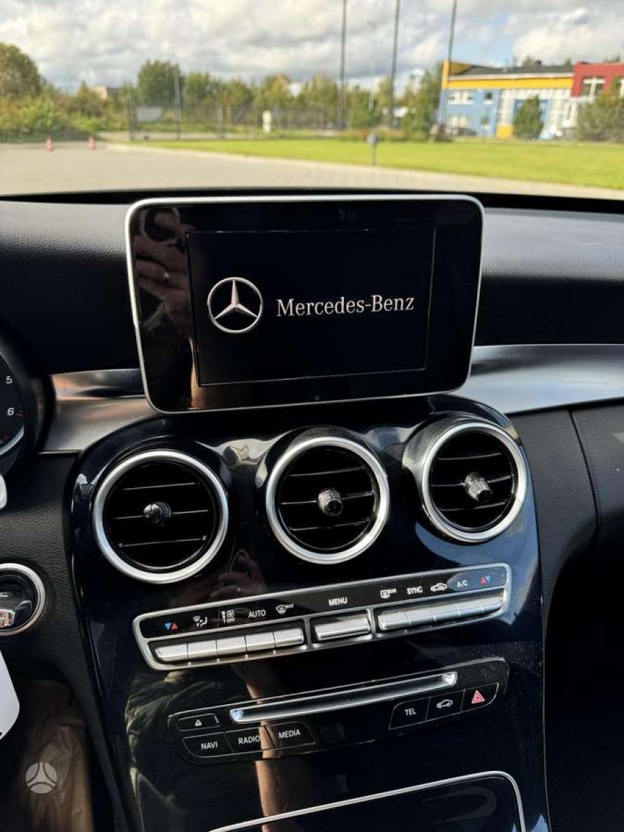 Melns Mercedes-Benz C 250 2015 Telšiai, ar dzinēja tilpumu 2.14 L un nobraukumu 248 tūkst. km par 10300 €, foto 23 vietnē AUTOMOTO.COM.LV