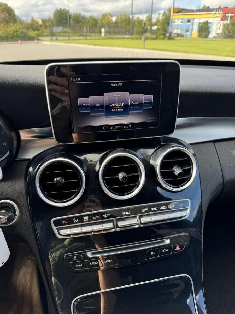 Melns Mercedes-Benz C 250 2015 Telšiai, ar dzinēja tilpumu 2.14 L un nobraukumu 248 tūkst. km par 10300 €, foto 25 vietnē AUTOMOTO.COM.LV