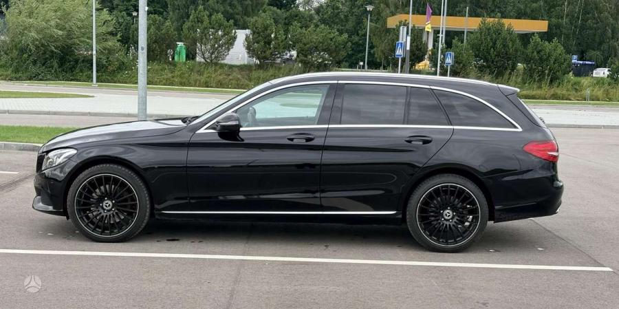 Melns Mercedes-Benz C 250 2016 Klaipėda, ar dzinēja tilpumu 2.14 L un nobraukumu 320 tūkst. km par 12200 €, foto 8 vietnē AUTOMOTO.COM.LV