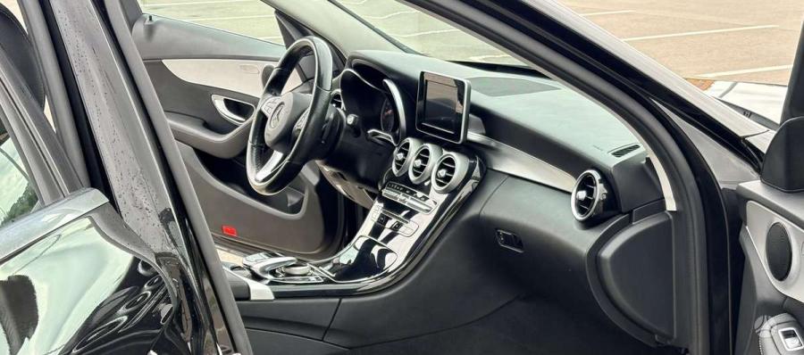 Melns Mercedes-Benz C 250 2016 Klaipėda, ar dzinēja tilpumu 2.14 L un nobraukumu 320 tūkst. km par 12200 €, foto 11 vietnē AUTOMOTO.COM.LV
