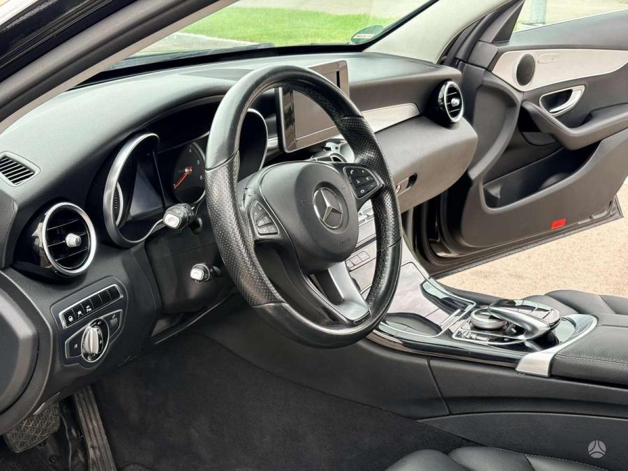 Melns Mercedes-Benz C 250 2016 Klaipėda, ar dzinēja tilpumu 2.14 L un nobraukumu 320 tūkst. km par 12200 €, foto 14 vietnē AUTOMOTO.COM.LV