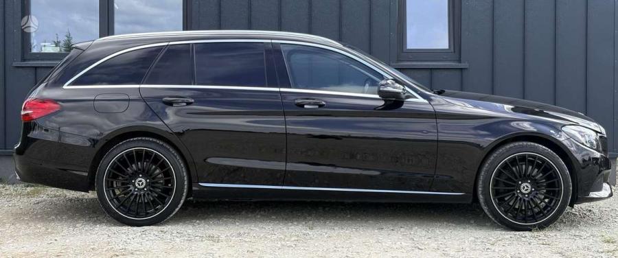 Black Mercedes-Benz C 250 2016 in Klaipeda, with an engine capacity of 2.14 L and mileage of 320 thousand km for 11600 €, photo 5 on AUTOMOTO.COM.LV