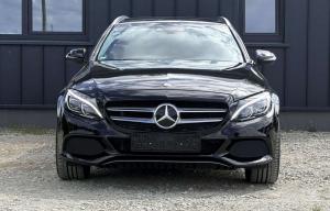 Black Mercedes-Benz C 250 2016 in Klaipeda, with an engine capacity of 2.14 L and mileage of 320 thousand km for 11600 €, photo 3 on AUTOMOTO.COM.LV
