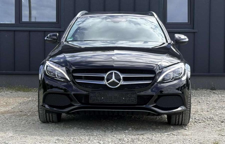 Melns Mercedes-Benz C 250 2016 Klaipėda, ar dzinēja tilpumu 2.14 L un nobraukumu 320 tūkst. km par 11350 €, foto 3 vietnē AUTOMOTO.COM.LV