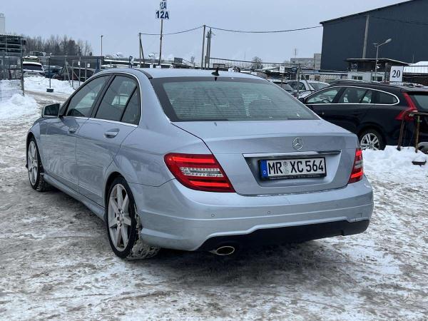 Zils Mercedes-Benz C 250 2013 Kauņa, ar dzinēja tilpumu 2.14 L un nobraukumu 281 tūkst. km par 7850 €, foto 7 vietnē AUTOMOTO.COM.LV