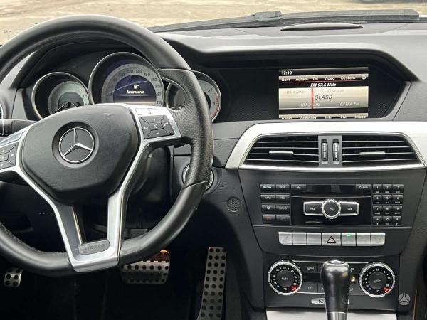 Zils Mercedes-Benz C 250 2013 Kauņa, ar dzinēja tilpumu 2.14 L un nobraukumu 281 tūkst. km par 7850 €, foto 8 vietnē AUTOMOTO.COM.LV
