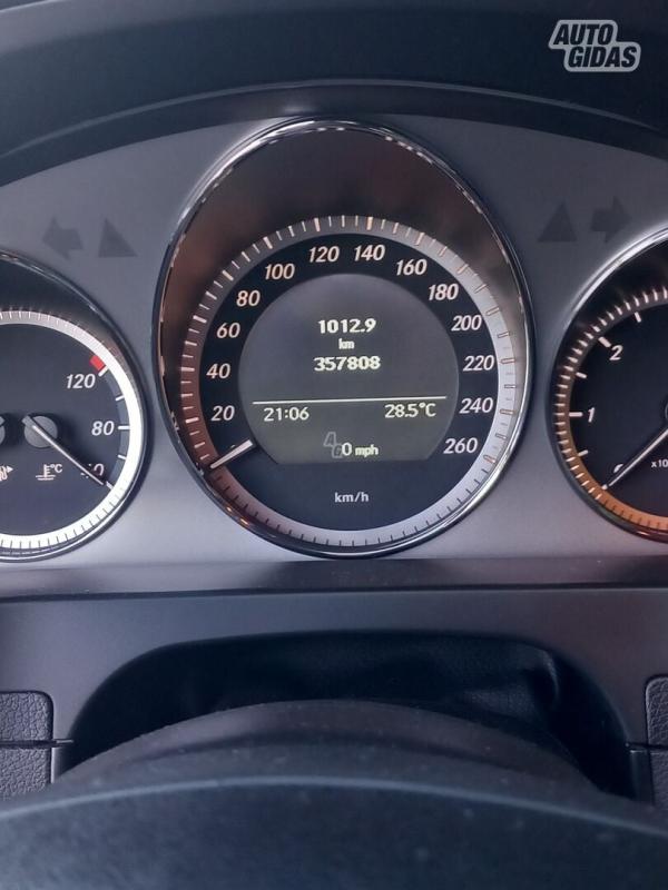 Zils Mercedes-Benz C 250 2011 Ukmergė, ar dzinēja tilpumu 2.10 L un nobraukumu 357 tūkst. km par 4300 €, foto 8 vietnē AUTOMOTO.COM.LV