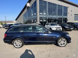 Blue Mercedes-Benz C 250 2011 in Taurage, with an engine capacity of 2.14 L and mileage of 370 thousand km for 3000 €, photo 3 on AUTOMOTO.COM.LV