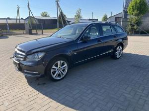 Blue Mercedes-Benz C 250 2011 in Taurage, with an engine capacity of 2.14 L and mileage of 370 thousand km for 3000 €, photo 10 on AUTOMOTO.COM.LV