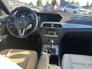 Blue Mercedes-Benz C 250 2011 in Taurage, with an engine capacity of 2.14 L and mileage of 370 thousand km for 3000 €, photo 18 on AUTOMOTO.COM.LV