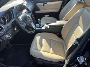 Blue Mercedes-Benz C 250 2011 in Taurage, with an engine capacity of 2.14 L and mileage of 370 thousand km for 3000 €, photo 20 on AUTOMOTO.COM.LV