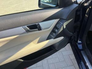 Blue Mercedes-Benz C 250 2011 in Taurage, with an engine capacity of 2.14 L and mileage of 370 thousand km for 3000 €, photo 22 on AUTOMOTO.COM.LV