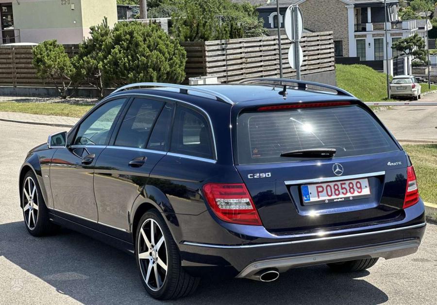 Blue Mercedes-Benz C 250 2013 in Taurage, with an engine capacity of 2.14 L and mileage of 300 thousand km for 7190 €, photo 6 on AUTOMOTO.COM.LV