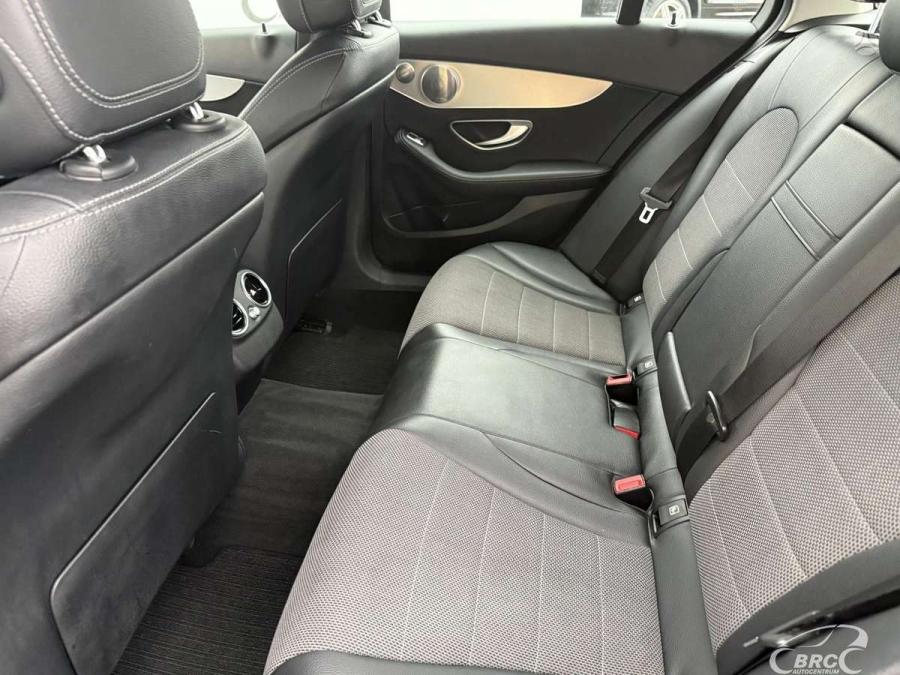 Blue Mercedes-Benz C 250 2016 in Klaipeda, with an engine capacity of 2.14 L and mileage of 342 thousand km for 9700 €, photo 18 on AUTOMOTO.COM.LV