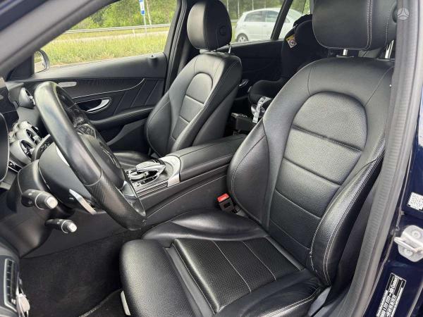 Zils Mercedes-Benz C 250 2016 Šauļi, ar dzinēja tilpumu 2.14 L un nobraukumu 229 tūkst. km par 15500 €, foto 9 vietnē AUTOMOTO.COM.LV