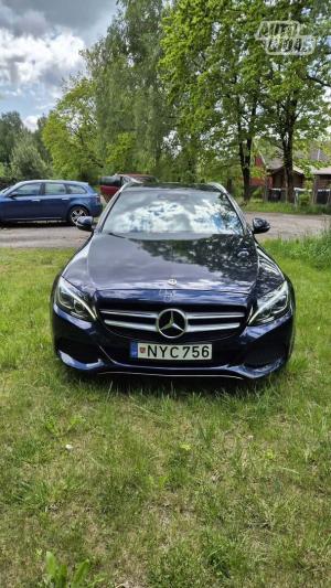 Zils Mercedes-Benz C 250 2017 Viļņa, ar dzinēja tilpumu 2.10 L un nobraukumu 178 tūkst. km par 17950 €, foto  vietnē AUTOMOTO.COM.LV