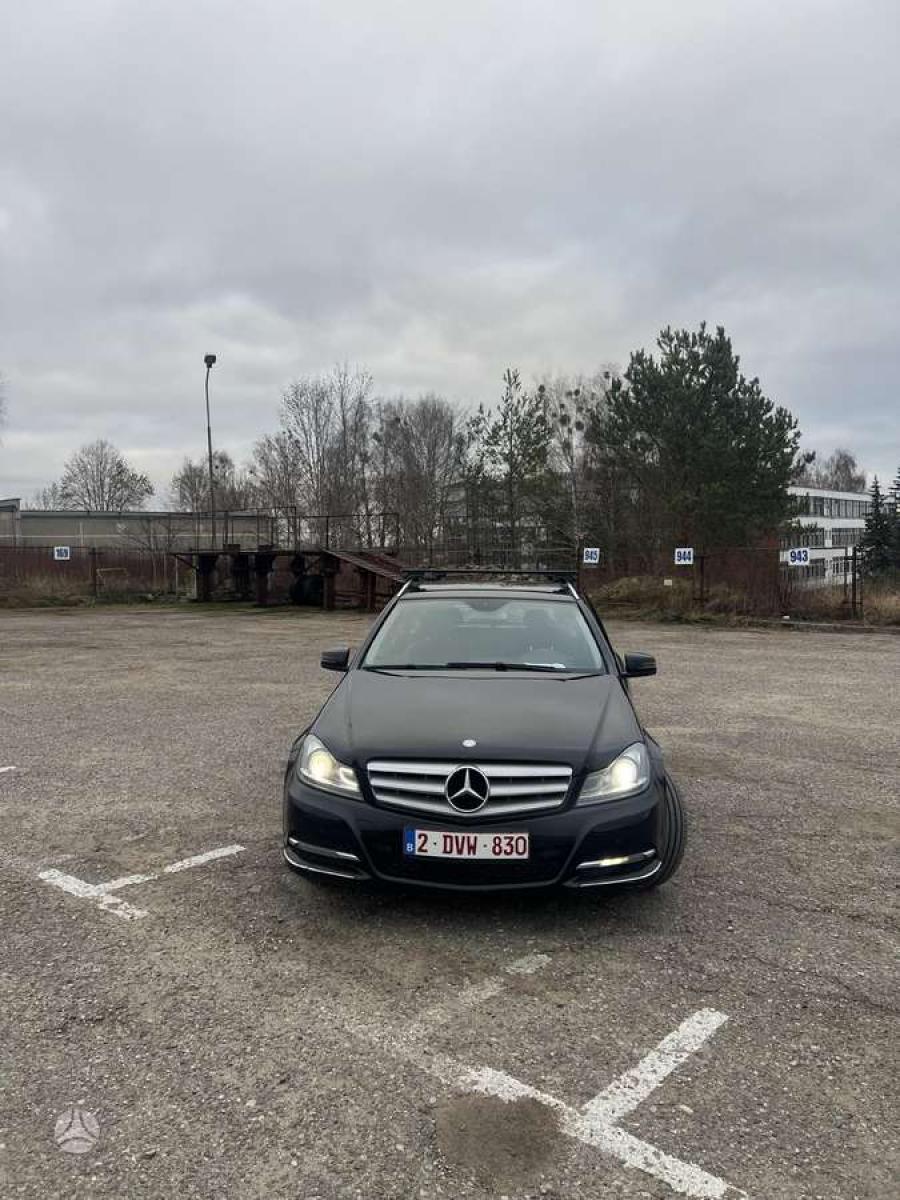 Brown Mercedes-Benz C 250 2014 in Alytus, with an engine capacity of 2.14 L and mileage of 229 thousand km for 7750 €, photo 3 on AUTOMOTO.COM.LV
