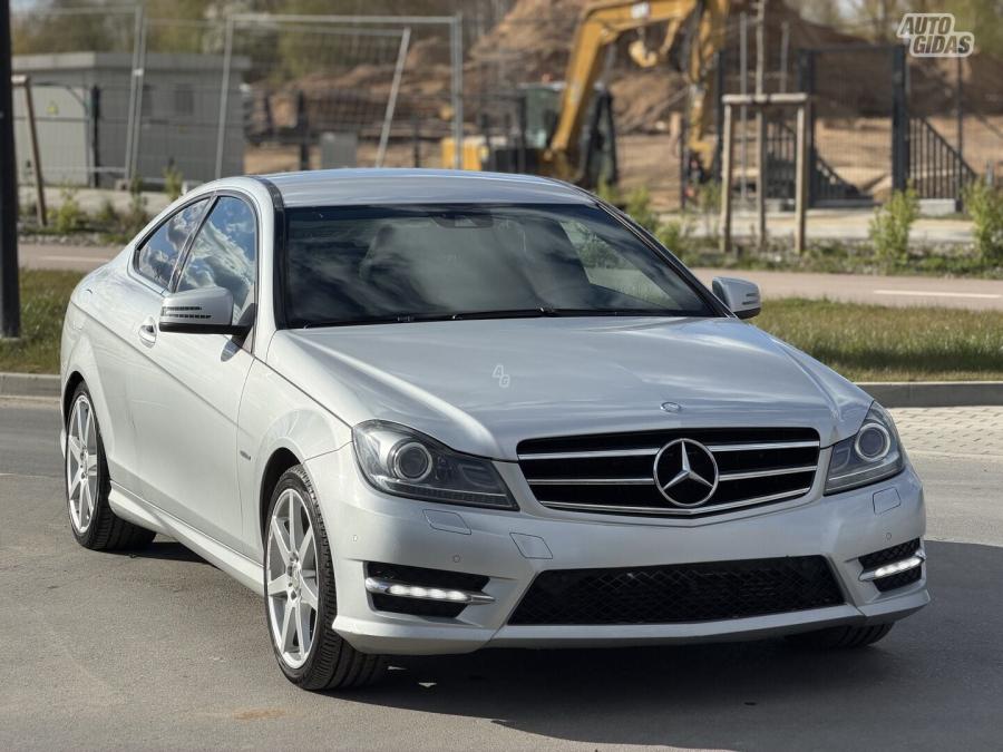 Grey Mercedes-Benz C 250 2012 in Vilnius, with an engine capacity of 2.20 L and mileage of 320 thousand km for 7200 €, photo 11 on AUTOMOTO.COM.LV
