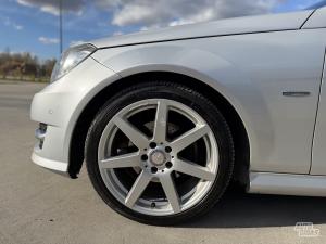 Grey Mercedes-Benz C 250 2012 in Vilnius, with an engine capacity of 2.20 L and mileage of 320 thousand km for 7200 €, photo 14 on AUTOMOTO.COM.LV