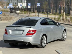 Grey Mercedes-Benz C 250 2012 in Vilnius, with an engine capacity of 2.20 L and mileage of 320 thousand km for 7200 €, photo 18 on AUTOMOTO.COM.LV
