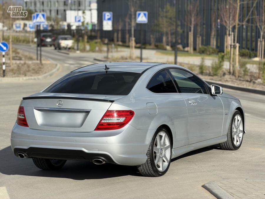 Grey Mercedes-Benz C 250 2012 in Vilnius, with an engine capacity of 2.20 L and mileage of 320 thousand km for 7200 €, photo 18 on AUTOMOTO.COM.LV