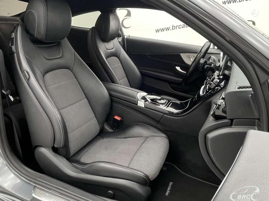 Grey Mercedes-Benz C 250 2016 in Vilnius, with an engine capacity of 2.14 L and mileage of 301 thousand km for 15600 €, photo 8 on AUTOMOTO.COM.LV