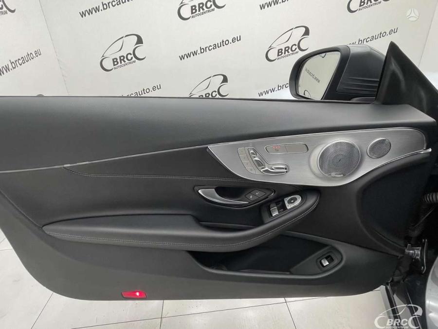 Grey Mercedes-Benz C 250 2016 in Vilnius, with an engine capacity of 2.14 L and mileage of 301 thousand km for 15600 €, photo 18 on AUTOMOTO.COM.LV