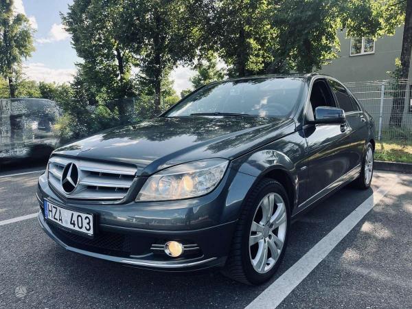 Pelēks Mercedes-Benz C 250 2009 Kauņa, ar dzinēja tilpumu 2.20 L un nobraukumu 267 tūkst. km par 5500 €, foto 1 vietnē AUTOMOTO.COM.LV