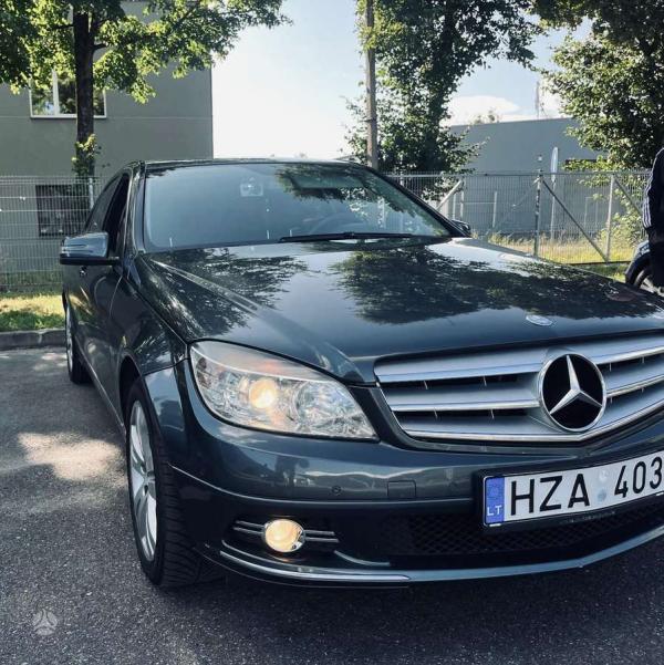 Pelēks Mercedes-Benz C 250 2009 Kauņa, ar dzinēja tilpumu 2.20 L un nobraukumu 267 tūkst. km par 5500 €, foto 2 vietnē AUTOMOTO.COM.LV