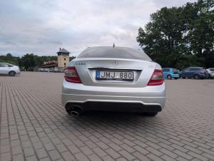 Grey Mercedes-Benz C 250 2009 in Vilnius, with an engine capacity of 2.14 L and mileage of 382 thousand km for 4200 €, photo 9 on AUTOMOTO.COM.LV