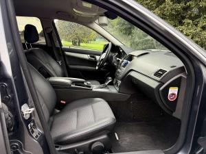Grey Mercedes-Benz C 250 2009 in Kaunas, with an engine capacity of 2.20 L and mileage of 265 thousand km for 4750 €, photo 10 on AUTOMOTO.COM.LV