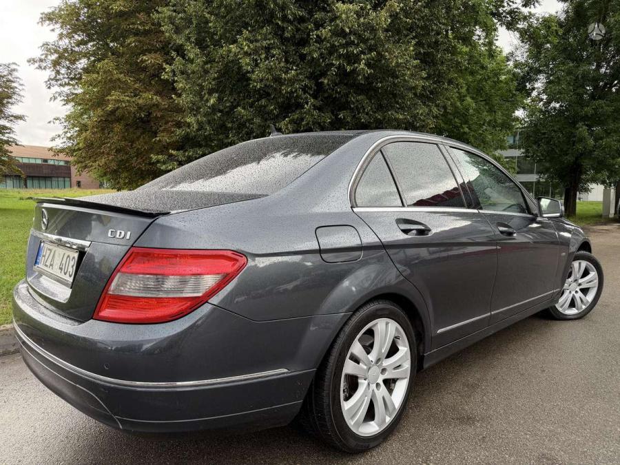 Grey Mercedes-Benz C 250 2009 in Kaunas, with an engine capacity of 2.20 L and mileage of 265 thousand km for 4750 €, photo 13 on AUTOMOTO.COM.LV