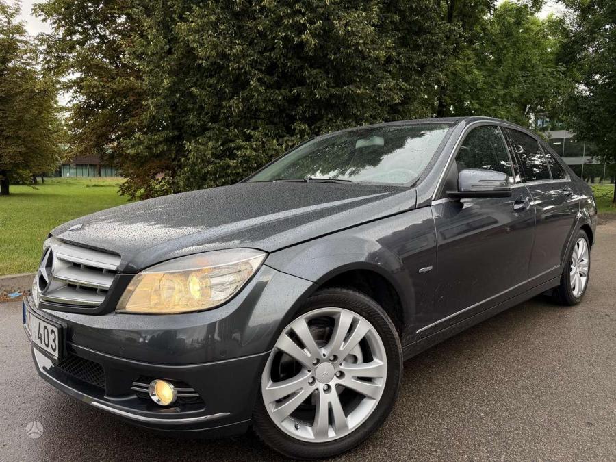 Grey Mercedes-Benz C 250 2009 in Kaunas, with an engine capacity of 2.20 L and mileage of 265 thousand km for 4750 €, photo 14 on AUTOMOTO.COM.LV