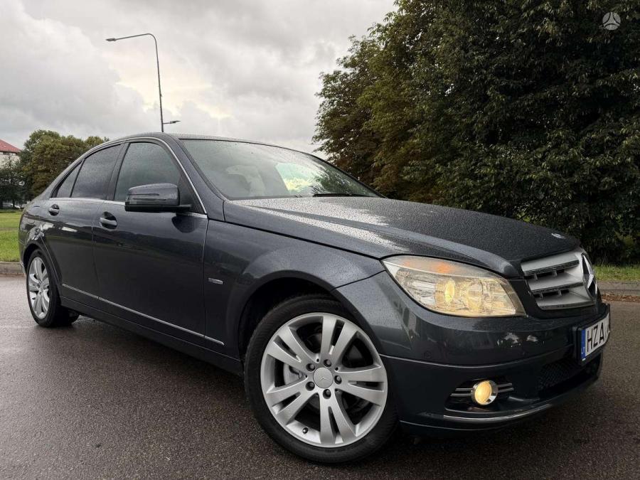 Grey Mercedes-Benz C 250 2009 in Kaunas, with an engine capacity of 2.20 L and mileage of 265 thousand km for 4750 €, photo 16 on AUTOMOTO.COM.LV