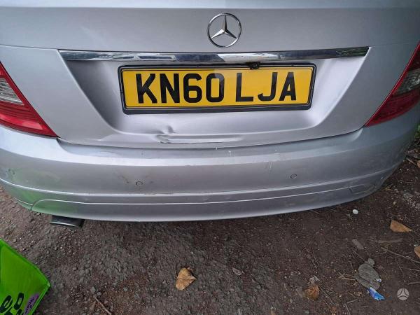 Pelēks Mercedes-Benz C 250 2010 Kauņa, ar dzinēja tilpumu 2.14 L un nobraukumu 146 tūkst. km par 2100 €, foto 6 vietnē AUTOMOTO.COM.LV