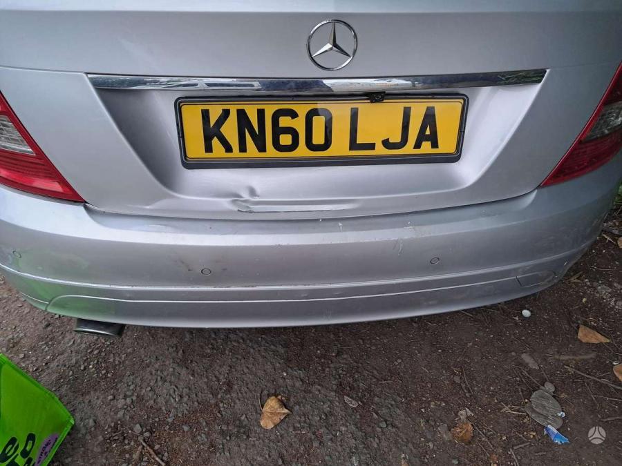Pelēks Mercedes-Benz C 250 2010 Kauņa, ar dzinēja tilpumu 2.14 L un nobraukumu 146 tūkst. km par 2100 €, foto 7 vietnē AUTOMOTO.COM.LV