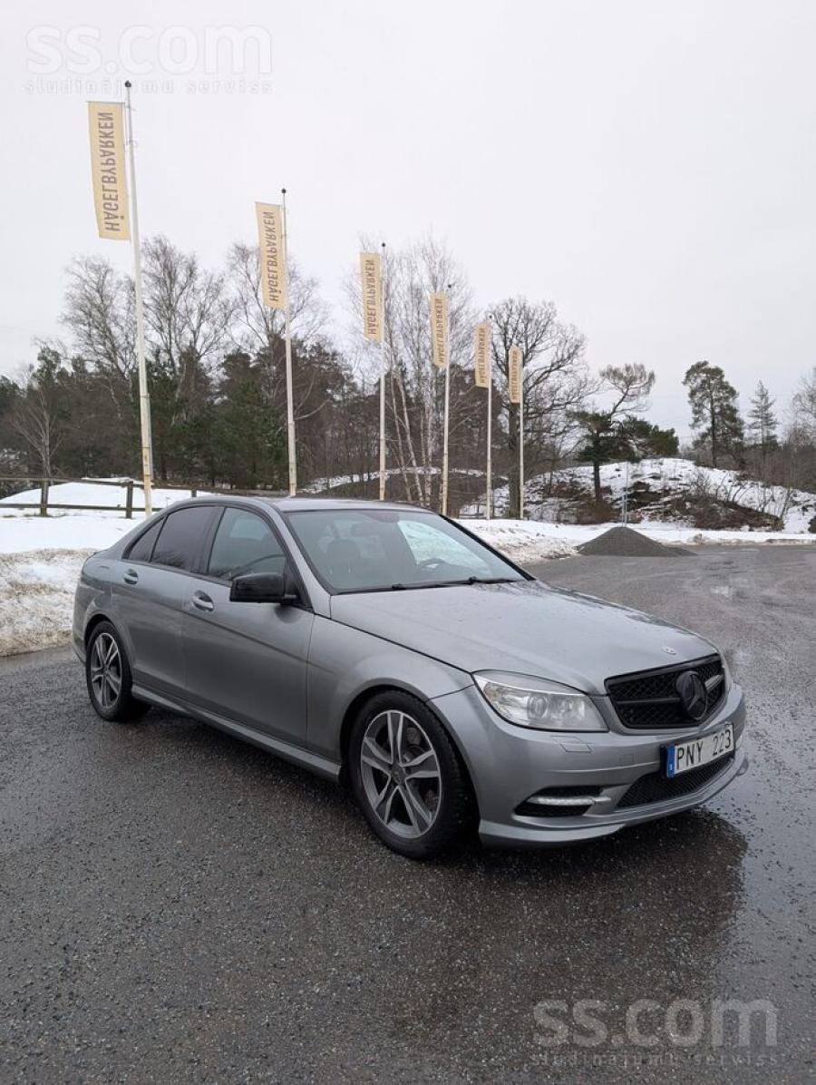 Pelēks Mercedes-Benz C 250 2011 Rīga, ar dzinēja tilpumu 2.10 L un nobraukumu 278 tūkst. km par 8000 €, foto 1 vietnē AUTOMOTO.COM.LV