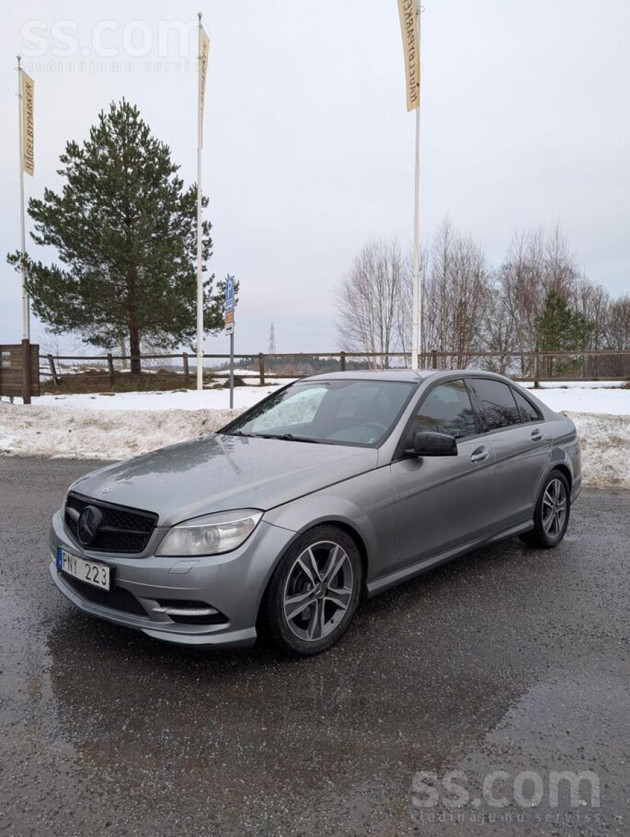 Pelēks Mercedes-Benz C 250 2011 Rīga, ar dzinēja tilpumu 2.10 L un nobraukumu 278 tūkst. km par 8000 €, foto 4 vietnē AUTOMOTO.COM.LV