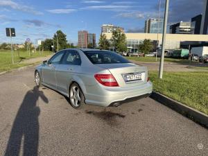 Pelēks Mercedes-Benz C 250 2011 Viļņa, ar dzinēja tilpumu 2.14 L un nobraukumu 253 tūkst. km par 7500 €, foto 5 vietnē AUTOMOTO.COM.LV
