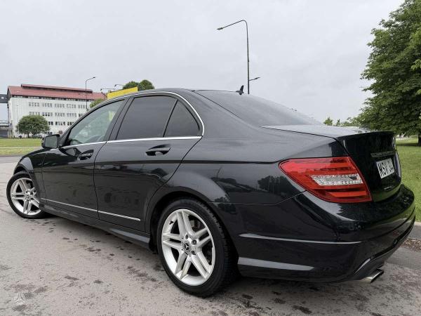 Pelēks Mercedes-Benz C 250 2012 Kauņa, ar dzinēja tilpumu 2.14 L un nobraukumu 312 tūkst. km par 8500 €, foto 3 vietnē AUTOMOTO.COM.LV