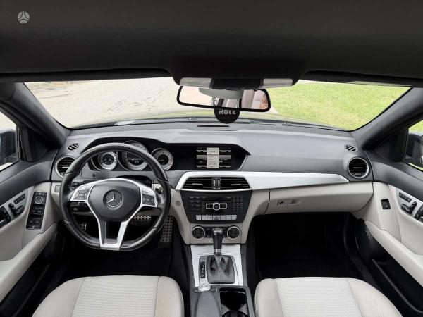 Pelēks Mercedes-Benz C 250 2012 Kauņa, ar dzinēja tilpumu 2.14 L un nobraukumu 312 tūkst. km par 8500 €, foto 5 vietnē AUTOMOTO.COM.LV
